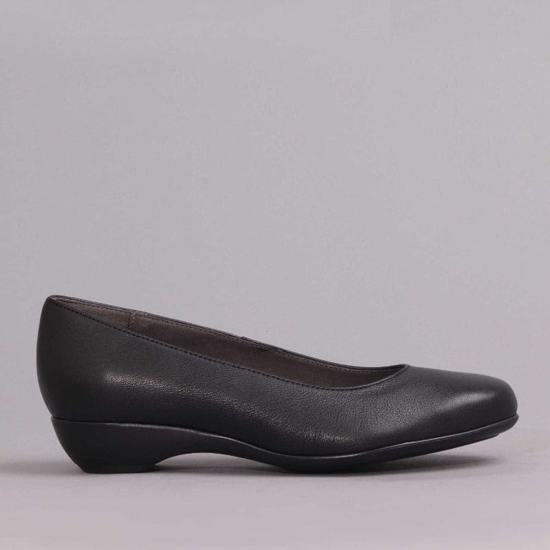 Wider Fit Court Shoe in Black - Froggie ZA your step, our shoes ...